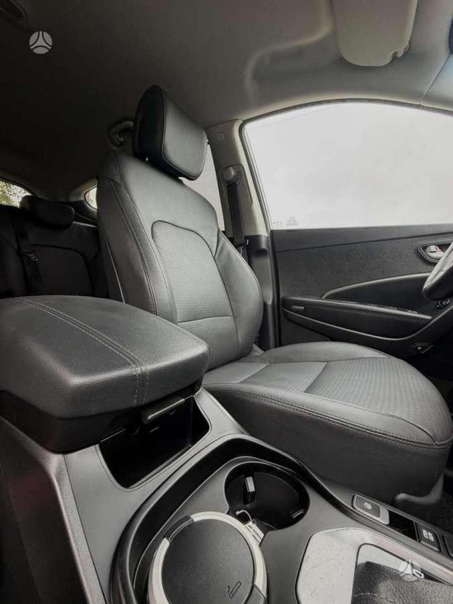Balts Hyundai Santa Fe 2013 Šauļi, ar dzinēja tilpumu 2.20 L un nobraukumu 171 tūkst. km par 13450 €, foto 26 vietnē AUTOMOTO.COM.LV