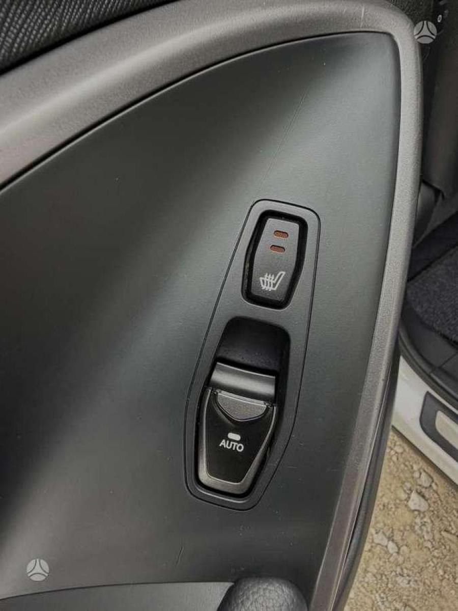 Balts Hyundai Santa Fe 2013 Šauļi, ar dzinēja tilpumu 2.20 L un nobraukumu 171 tūkst. km par 13450 €, foto 34 vietnē AUTOMOTO.COM.LV
