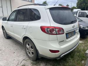Balts Hyundai Santa Fe 2013 Pasvalys, ar dzinēja tilpumu 2.00 L un nobraukumu 290 tūkst. km par 3200 €, foto 6 vietnē AUTOMOTO.COM.LV