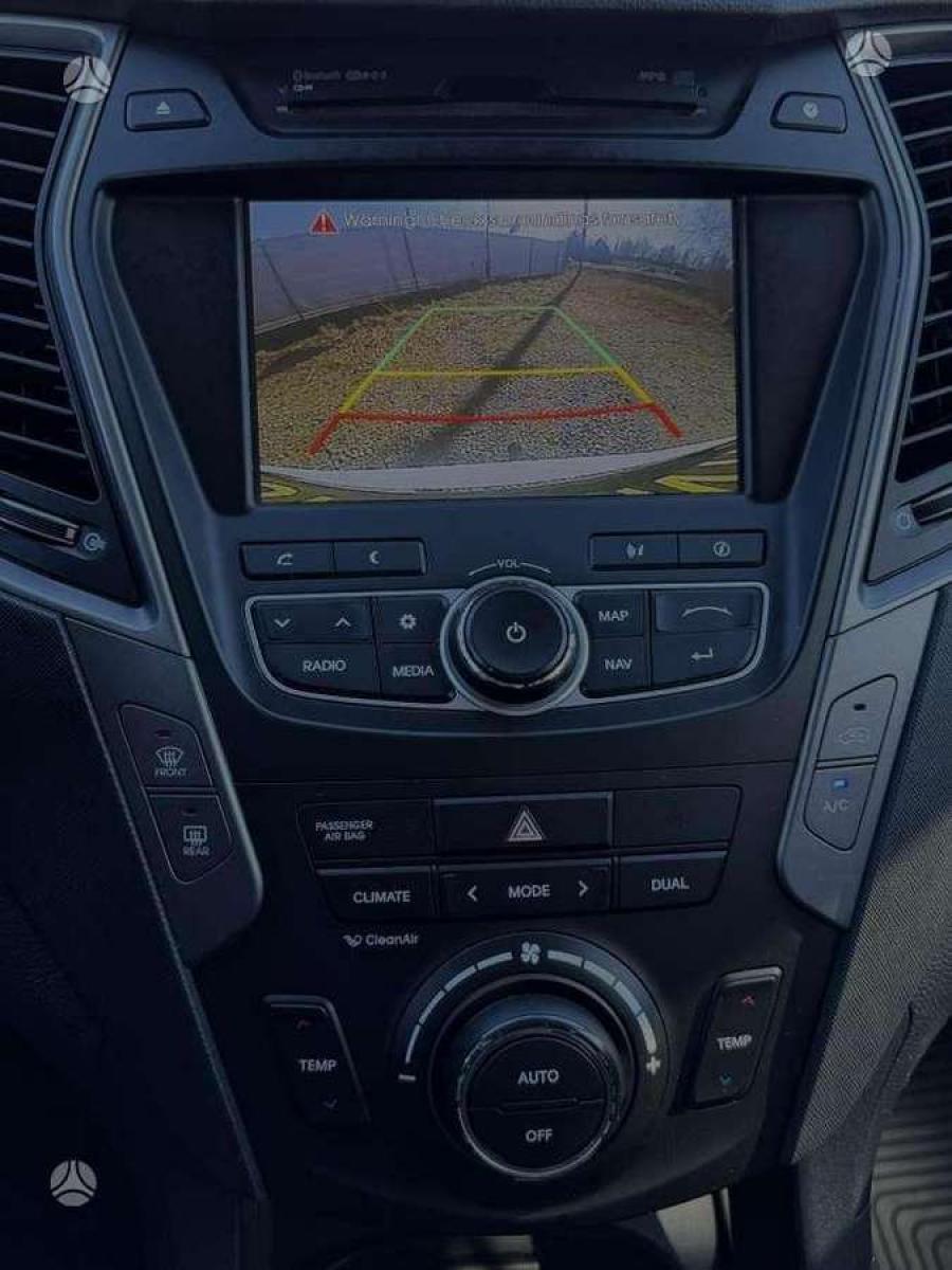 Balts Hyundai Santa Fe 2013 Šauļi, ar dzinēja tilpumu 2.20 L un nobraukumu 254 tūkst. km par 12950 €, foto 32 vietnē AUTOMOTO.COM.LV