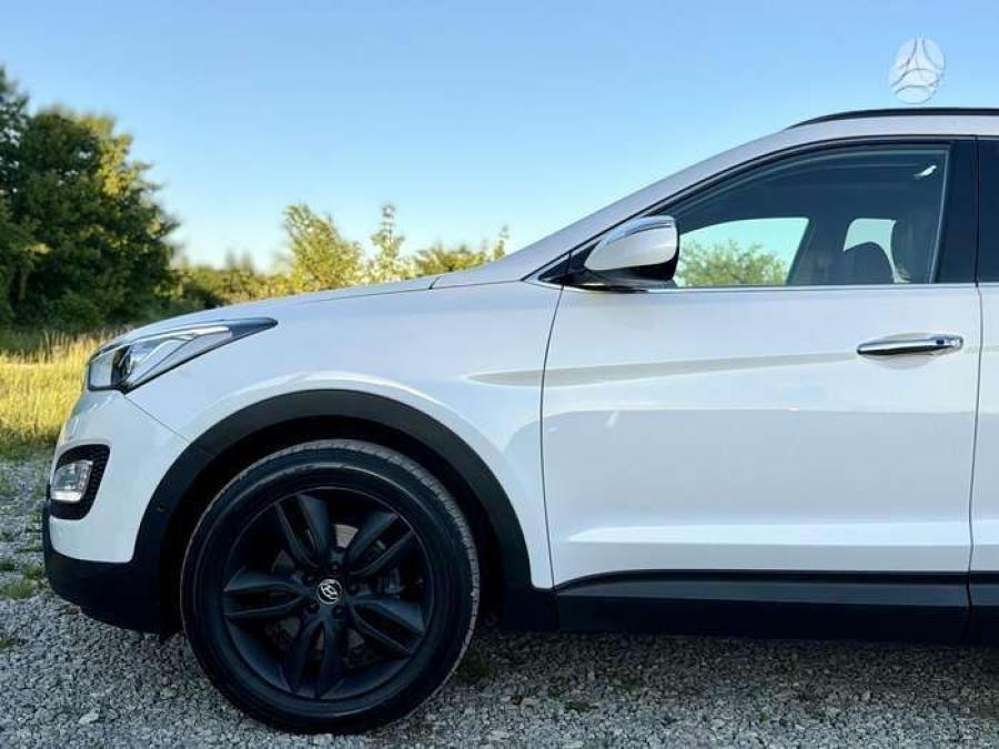 Balts Hyundai Santa Fe 2013 Šauļi, ar dzinēja tilpumu 2.20 L un nobraukumu 250 tūkst. km par 13750 €, foto 14 vietnē AUTOMOTO.COM.LV
