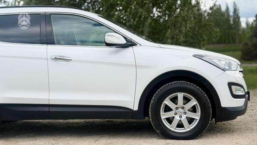 Balts Hyundai Santa Fe 2013 Šauļi, ar dzinēja tilpumu 2.20 L un nobraukumu 254 tūkst. km par 12950 €, foto 13 vietnē AUTOMOTO.COM.LV