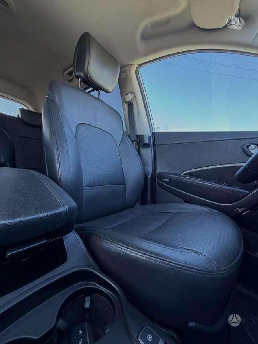 Balts Hyundai Santa Fe 2013 Šauļi, ar dzinēja tilpumu 2.20 L un nobraukumu 254 tūkst. km par 12950 €, foto 25 vietnē AUTOMOTO.COM.LV