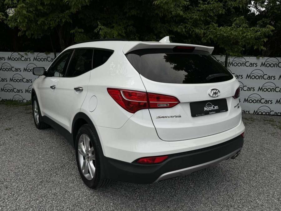 Balts Hyundai Santa Fe 2013 Viļņa, ar dzinēja tilpumu 2.00 L un nobraukumu 90 tūkst. km par 8000 €, foto 9 vietnē AUTOMOTO.COM.LV