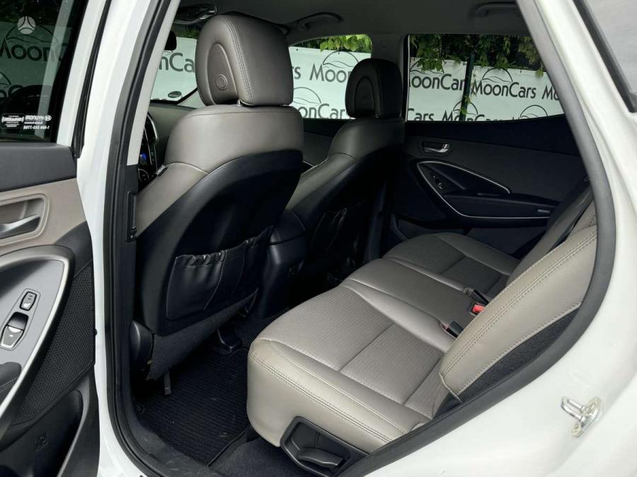 Balts Hyundai Santa Fe 2013 Viļņa, ar dzinēja tilpumu 2.00 L un nobraukumu 90 tūkst. km par 8000 €, foto 13 vietnē AUTOMOTO.COM.LV