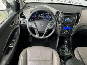 Balts Hyundai Santa Fe 2013 Viļņa, ar dzinēja tilpumu 2.00 L un nobraukumu 90 tūkst. km par 8000 €, foto 14 vietnē AUTOMOTO.COM.LV