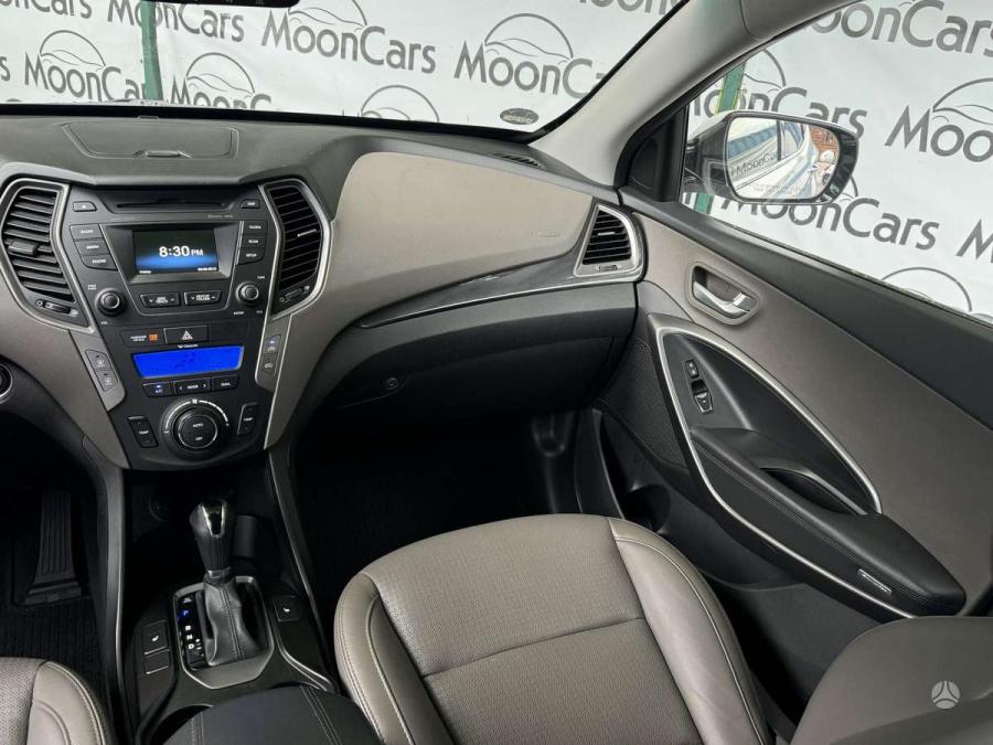 Balts Hyundai Santa Fe 2013 Viļņa, ar dzinēja tilpumu 2.00 L un nobraukumu 90 tūkst. km par 8000 €, foto 15 vietnē AUTOMOTO.COM.LV