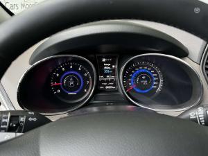 Balts Hyundai Santa Fe 2013 Viļņa, ar dzinēja tilpumu 2.00 L un nobraukumu 90 tūkst. km par 8000 €, foto 19 vietnē AUTOMOTO.COM.LV