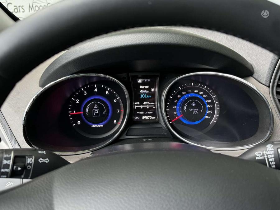 Balts Hyundai Santa Fe 2013 Viļņa, ar dzinēja tilpumu 2.00 L un nobraukumu 90 tūkst. km par 8000 €, foto 19 vietnē AUTOMOTO.COM.LV