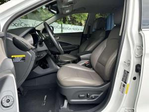 Balts Hyundai Santa Fe 2013 Viļņa, ar dzinēja tilpumu 2.00 L un nobraukumu 90 tūkst. km par 8000 €, foto 24 vietnē AUTOMOTO.COM.LV