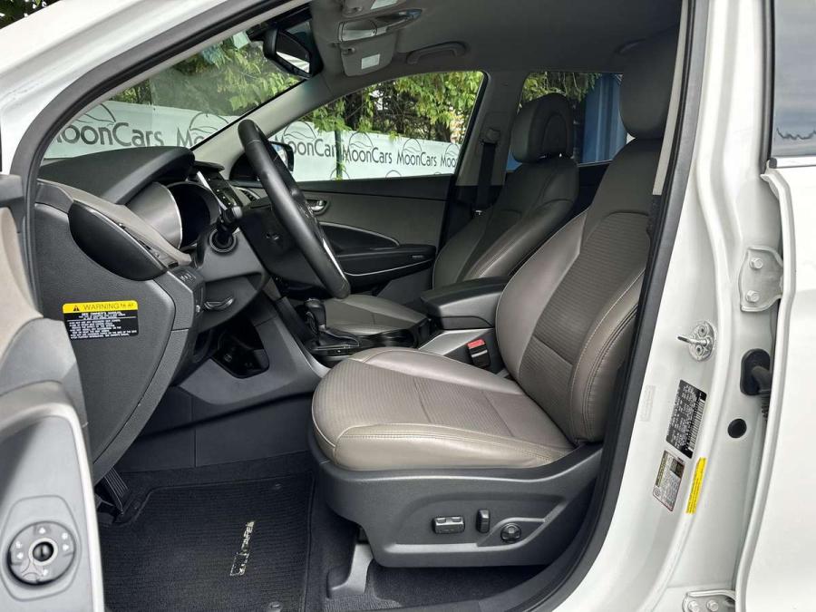 Balts Hyundai Santa Fe 2013 Viļņa, ar dzinēja tilpumu 2.00 L un nobraukumu 90 tūkst. km par 8000 €, foto 24 vietnē AUTOMOTO.COM.LV