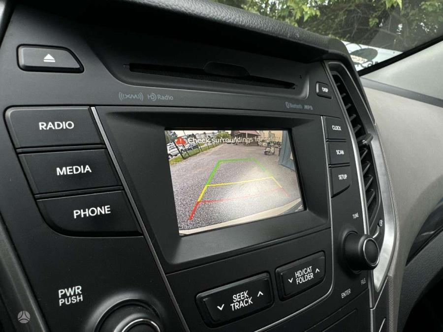 Balts Hyundai Santa Fe 2013 Viļņa, ar dzinēja tilpumu 2.00 L un nobraukumu 90 tūkst. km par 8000 €, foto 26 vietnē AUTOMOTO.COM.LV