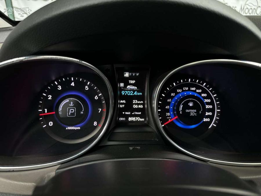 Balts Hyundai Santa Fe 2013 Viļņa, ar dzinēja tilpumu 2.00 L un nobraukumu 90 tūkst. km par 8000 €, foto 27 vietnē AUTOMOTO.COM.LV