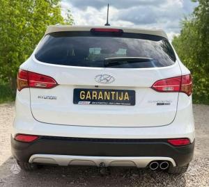 Balts Hyundai Santa Fe 2013 Šauļi, ar dzinēja tilpumu 2.20 L un nobraukumu 254 tūkst. km par 12950 €, foto 3 vietnē AUTOMOTO.COM.LV