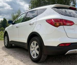Balts Hyundai Santa Fe 2013 Šauļi, ar dzinēja tilpumu 2.20 L un nobraukumu 254 tūkst. km par 12950 €, foto 8 vietnē AUTOMOTO.COM.LV