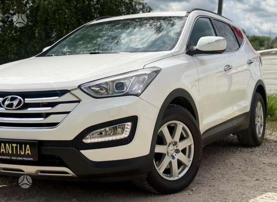 Balts Hyundai Santa Fe 2013 Šauļi, ar dzinēja tilpumu 2.20 L un nobraukumu 254 tūkst. km par 12950 €, foto 16 vietnē AUTOMOTO.COM.LV