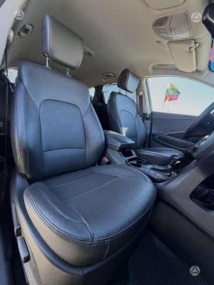 Balts Hyundai Santa Fe 2013 Šauļi, ar dzinēja tilpumu 2.20 L un nobraukumu 254 tūkst. km par 12950 €, foto 24 vietnē AUTOMOTO.COM.LV