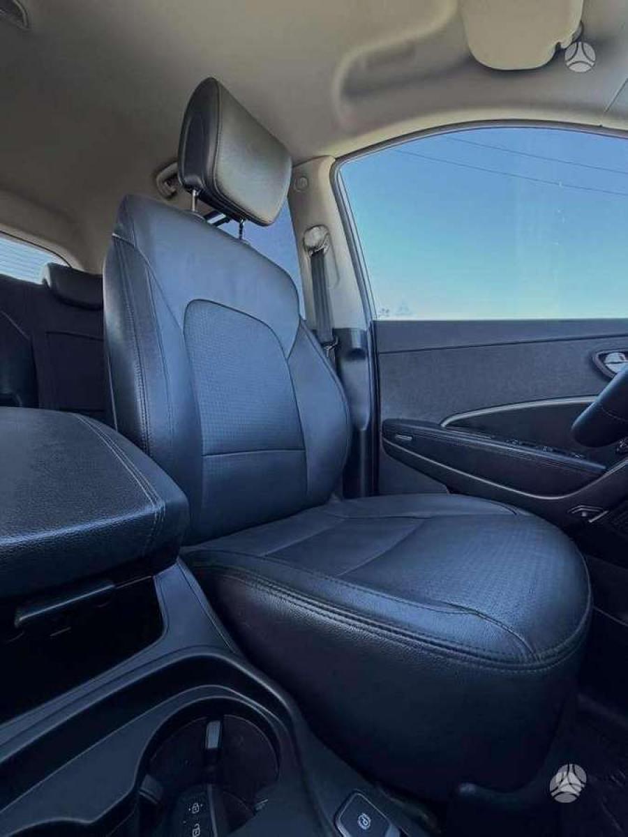 Balts Hyundai Santa Fe 2013 Šauļi, ar dzinēja tilpumu 2.20 L un nobraukumu 254 tūkst. km par 12950 €, foto 25 vietnē AUTOMOTO.COM.LV