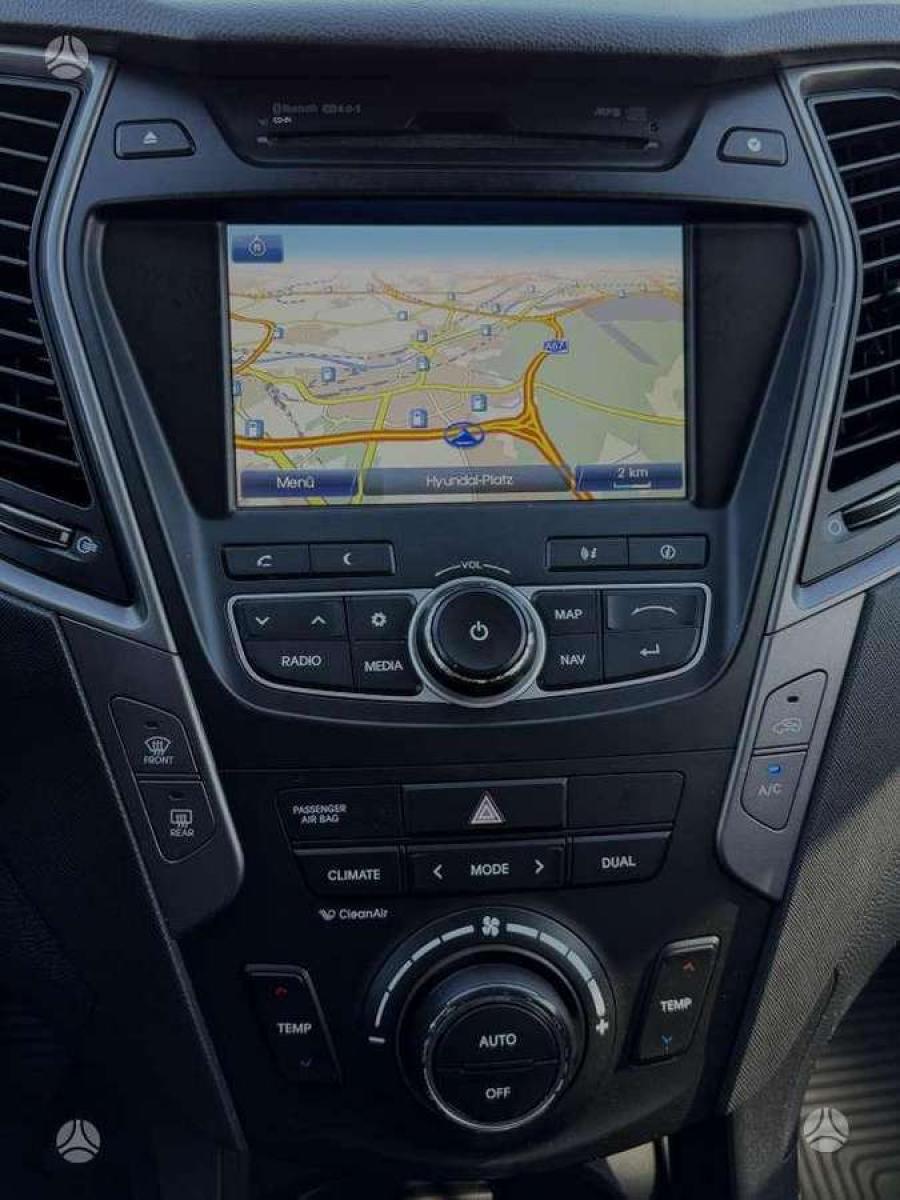 Balts Hyundai Santa Fe 2013 Šauļi, ar dzinēja tilpumu 2.20 L un nobraukumu 254 tūkst. km par 12950 €, foto 31 vietnē AUTOMOTO.COM.LV