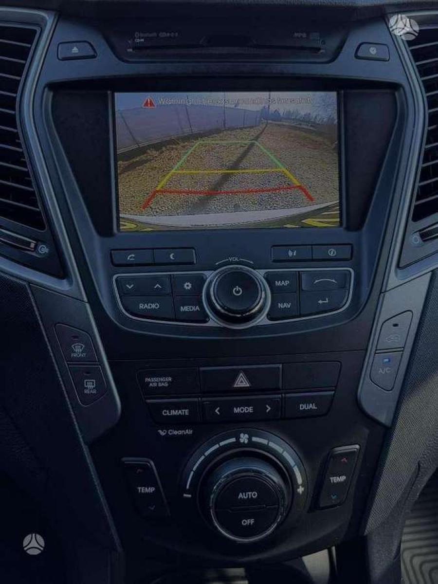 Balts Hyundai Santa Fe 2013 Šauļi, ar dzinēja tilpumu 2.20 L un nobraukumu 254 tūkst. km par 12950 €, foto 32 vietnē AUTOMOTO.COM.LV