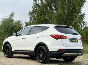Balts Hyundai Santa Fe 2013 Šauļi, ar dzinēja tilpumu 2.20 L un nobraukumu 171 tūkst. km par 13450 €, foto 4 vietnē AUTOMOTO.COM.LV