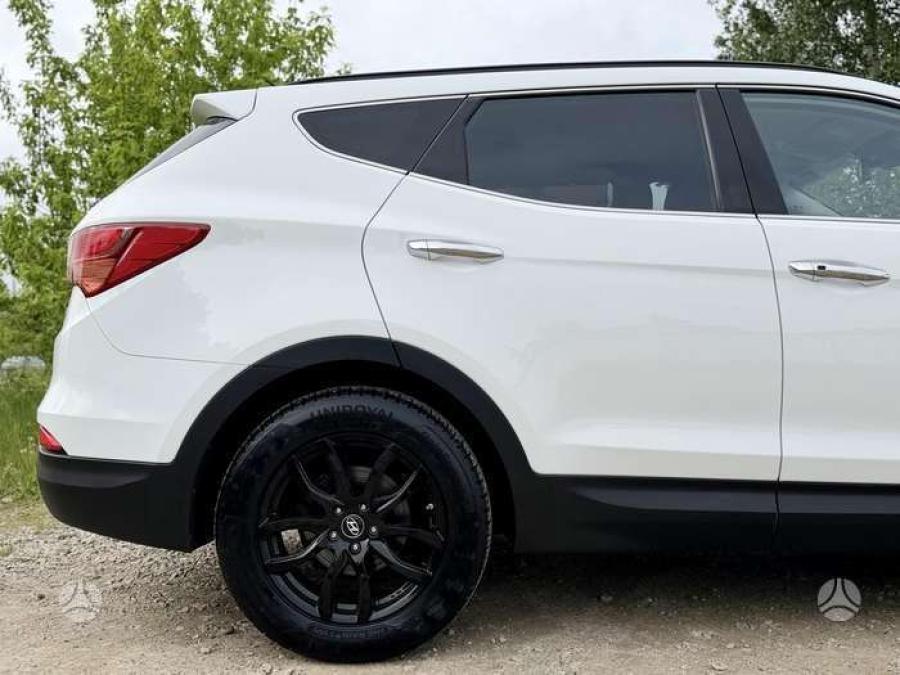 Balts Hyundai Santa Fe 2013 Šauļi, ar dzinēja tilpumu 2.20 L un nobraukumu 171 tūkst. km par 13450 €, foto 10 vietnē AUTOMOTO.COM.LV