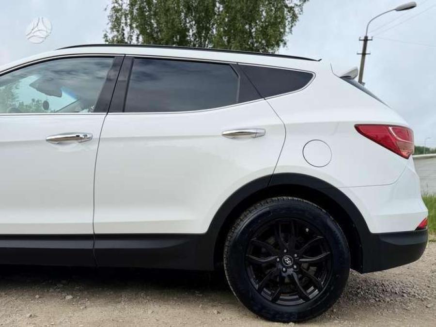 Balts Hyundai Santa Fe 2013 Šauļi, ar dzinēja tilpumu 2.20 L un nobraukumu 171 tūkst. km par 13450 €, foto 13 vietnē AUTOMOTO.COM.LV