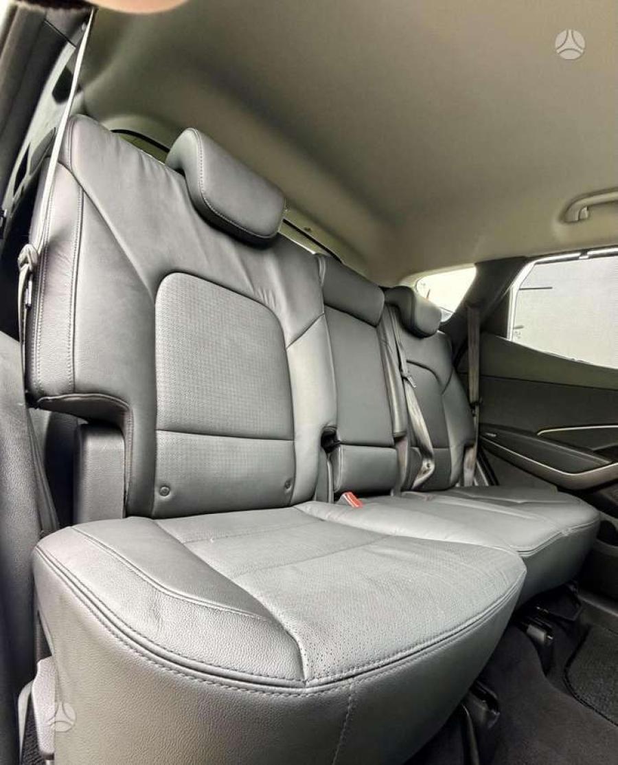 Balts Hyundai Santa Fe 2013 Šauļi, ar dzinēja tilpumu 2.20 L un nobraukumu 171 tūkst. km par 13450 €, foto 27 vietnē AUTOMOTO.COM.LV