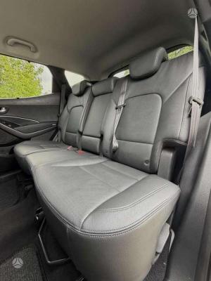 Balts Hyundai Santa Fe 2013 Šauļi, ar dzinēja tilpumu 2.20 L un nobraukumu 171 tūkst. km par 13450 €, foto 28 vietnē AUTOMOTO.COM.LV