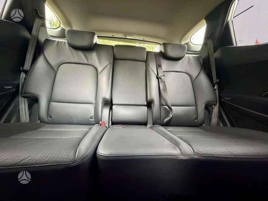 Balts Hyundai Santa Fe 2013 Šauļi, ar dzinēja tilpumu 2.20 L un nobraukumu 171 tūkst. km par 13450 €, foto 29 vietnē AUTOMOTO.COM.LV