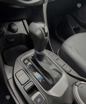 Balts Hyundai Santa Fe 2013 Šauļi, ar dzinēja tilpumu 2.20 L un nobraukumu 171 tūkst. km par 13450 €, foto 31 vietnē AUTOMOTO.COM.LV