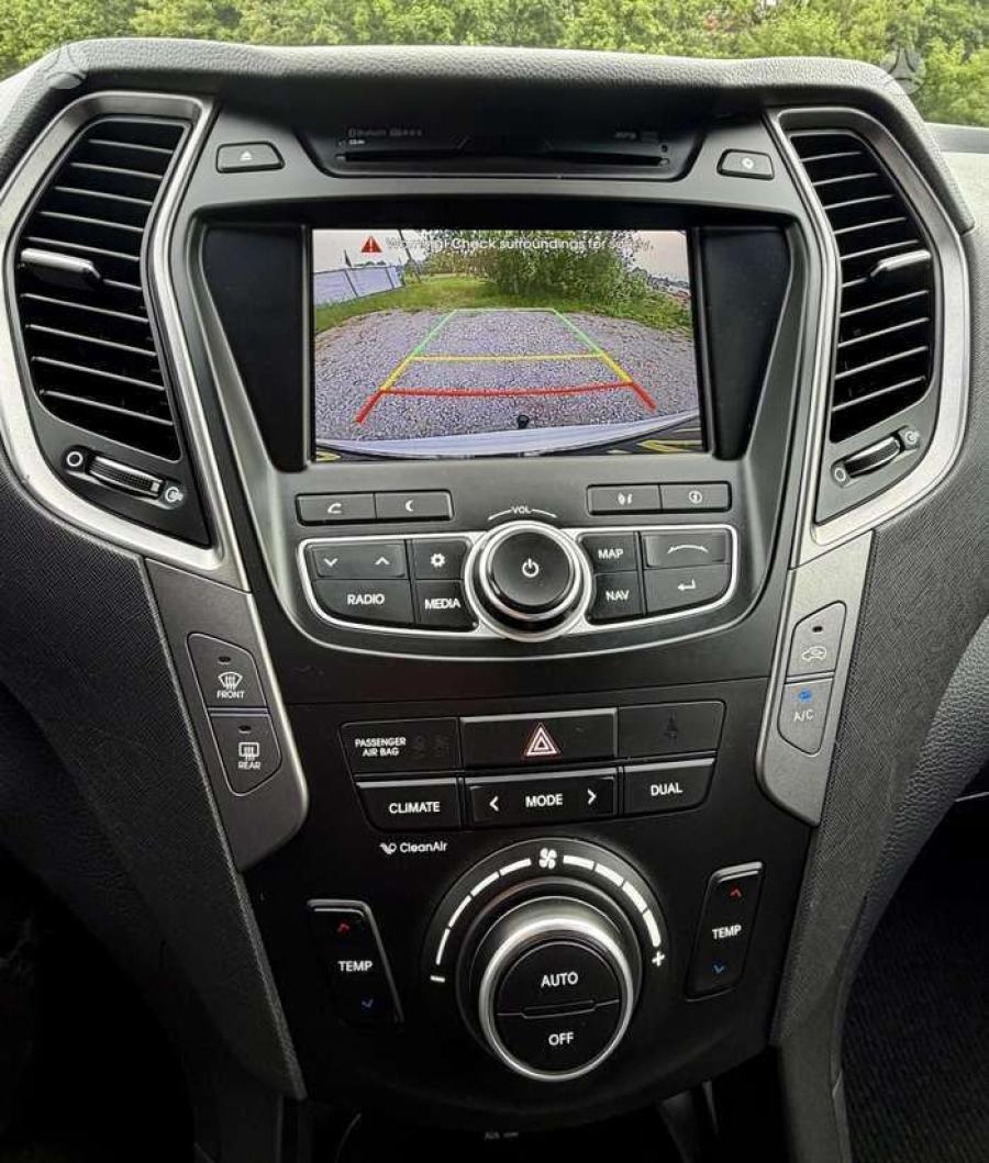 Balts Hyundai Santa Fe 2013 Šauļi, ar dzinēja tilpumu 2.20 L un nobraukumu 171 tūkst. km par 13450 €, foto 36 vietnē AUTOMOTO.COM.LV