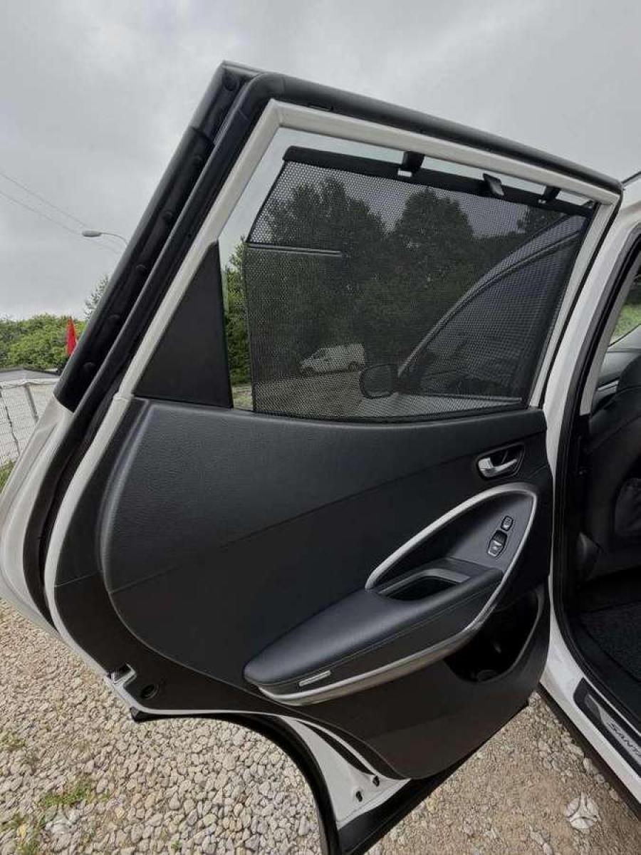 Balts Hyundai Santa Fe 2013 Šauļi, ar dzinēja tilpumu 2.20 L un nobraukumu 171 tūkst. km par 13450 €, foto 37 vietnē AUTOMOTO.COM.LV