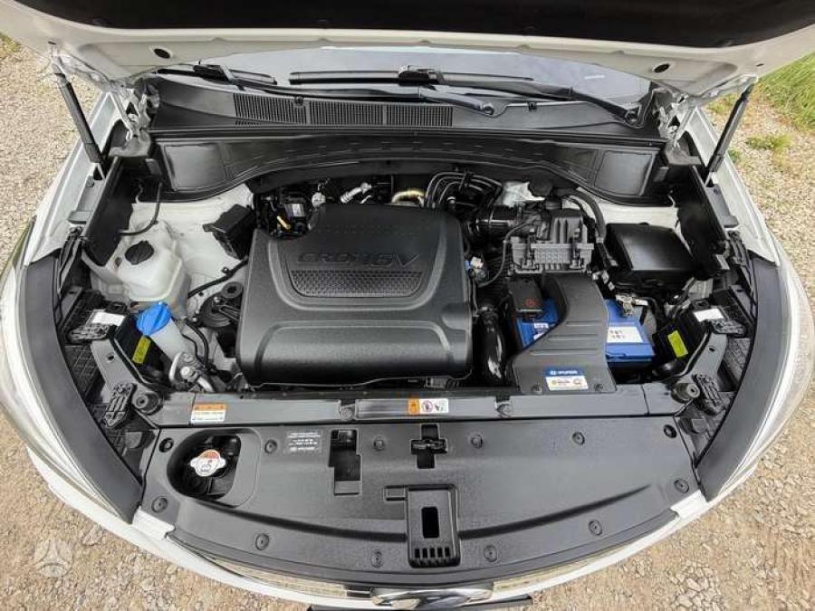 Balts Hyundai Santa Fe 2013 Šauļi, ar dzinēja tilpumu 2.20 L un nobraukumu 171 tūkst. km par 13450 €, foto 41 vietnē AUTOMOTO.COM.LV