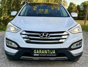 White Hyundai Santa Fe 2013 in Siauliai, with an engine capacity of 2.20 L and mileage of 250 thousand km for 13750 €, photo 6 on AUTOMOTO.COM.LV