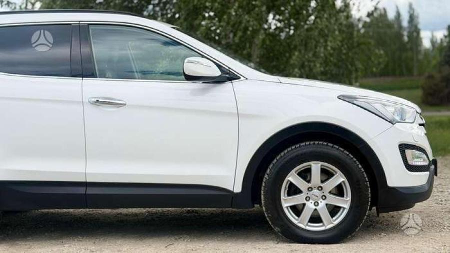 Balts Hyundai Santa Fe 2013 Šauļi, ar dzinēja tilpumu 2.20 L un nobraukumu 254 tūkst. km par 12950 €, foto 13 vietnē AUTOMOTO.COM.LV