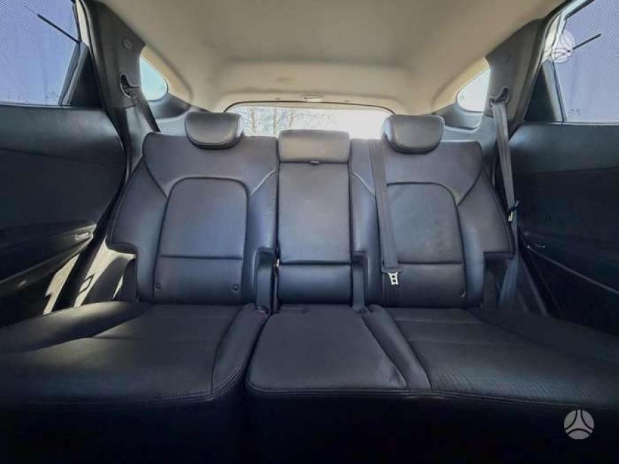 Balts Hyundai Santa Fe 2013 Šauļi, ar dzinēja tilpumu 2.20 L un nobraukumu 254 tūkst. km par 12950 €, foto 28 vietnē AUTOMOTO.COM.LV