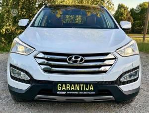 White Hyundai Santa Fe 2013 in Siauliai, with an engine capacity of 2.20 L and mileage of 250 thousand km for 13750 €, photo 6 on AUTOMOTO.COM.LV