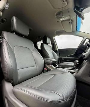 White Hyundai Santa Fe 2013 in Siauliai, with an engine capacity of 2.20 L and mileage of 171 thousand km for 13450 €, photo 25 on AUTOMOTO.COM.LV