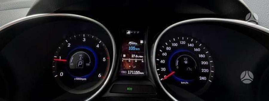 White Hyundai Santa Fe 2013 in Siauliai, with an engine capacity of 2.20 L and mileage of 171 thousand km for 13450 €, photo 39 on AUTOMOTO.COM.LV