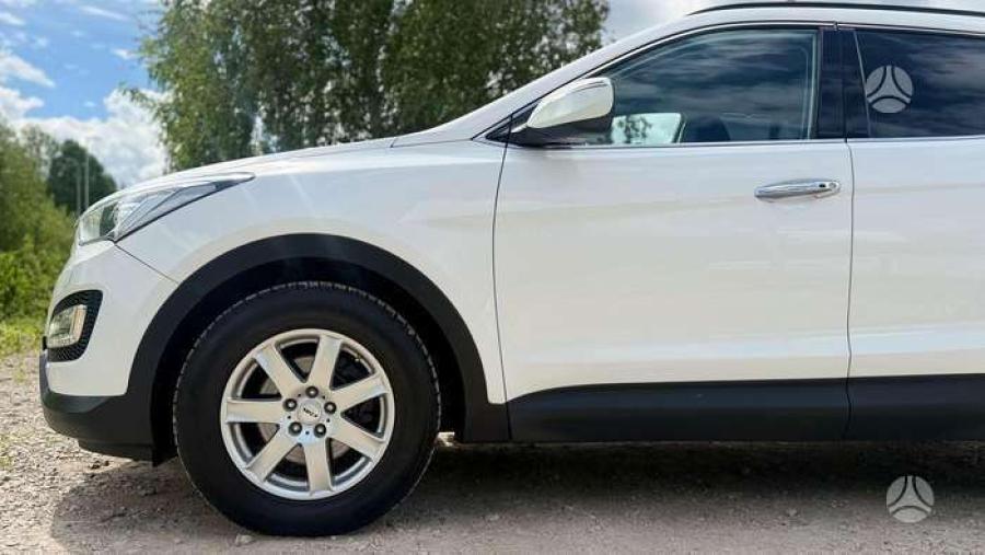 Balts Hyundai Santa Fe 2013 Šauļi, ar dzinēja tilpumu 2.20 L un nobraukumu 254 tūkst. km par 12950 €, foto 10 vietnē AUTOMOTO.COM.LV