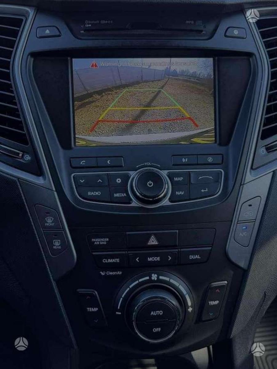 Balts Hyundai Santa Fe 2013 Šauļi, ar dzinēja tilpumu 2.20 L un nobraukumu 254 tūkst. km par 12950 €, foto 32 vietnē AUTOMOTO.COM.LV