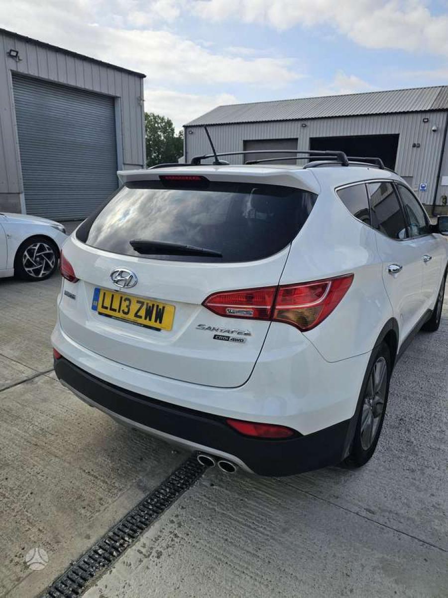 Balts Hyundai Santa Fe 2013 Jonava, ar dzinēja tilpumu 2.19 L un nobraukumu 128 tūkst. km par 2899 €, foto 5 vietnē AUTOMOTO.COM.LV