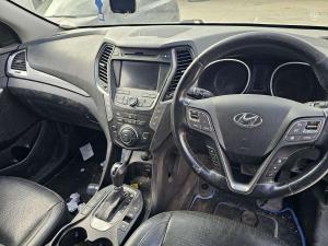 Balts Hyundai Santa Fe 2013 Jonava, ar dzinēja tilpumu 2.19 L un nobraukumu 128 tūkst. km par 2899 €, foto 7 vietnē AUTOMOTO.COM.LV