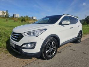 White Hyundai Santa Fe 2013 in Kaunas, with an engine capacity of 2.20 L and mileage of 253 thousand km for 8600 €, photo 14 on AUTOMOTO.COM.LV