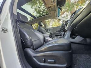 White Hyundai Santa Fe 2013 in Kaunas, with an engine capacity of 2.20 L and mileage of 253 thousand km for 8600 €, photo 21 on AUTOMOTO.COM.LV
