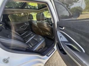 White Hyundai Santa Fe 2013 in Kaunas, with an engine capacity of 2.20 L and mileage of 253 thousand km for 8600 €, photo 27 on AUTOMOTO.COM.LV