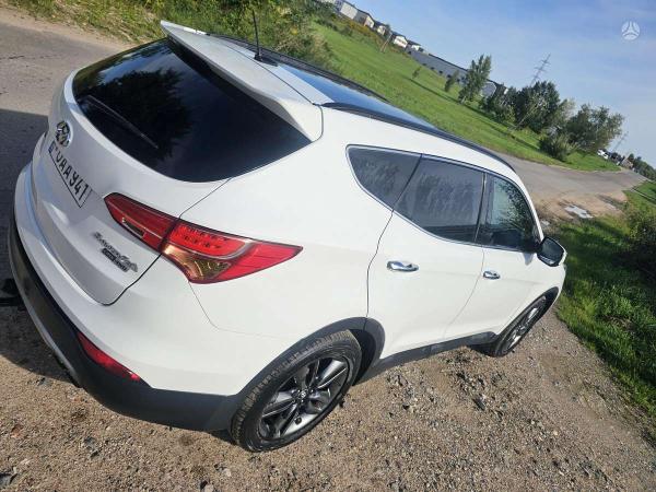 Balts Hyundai Santa Fe 2013 Kauņa, ar dzinēja tilpumu 2.20 L un nobraukumu 253 tūkst. km par 8600 €, foto 11 vietnē AUTOMOTO.COM.LV