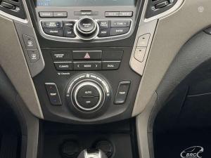 Balts Hyundai Santa Fe 2013 Viļņa, ar dzinēja tilpumu 2.36 L un nobraukumu 146 tūkst. km par 6500 €, foto 20 vietnē AUTOMOTO.COM.LV