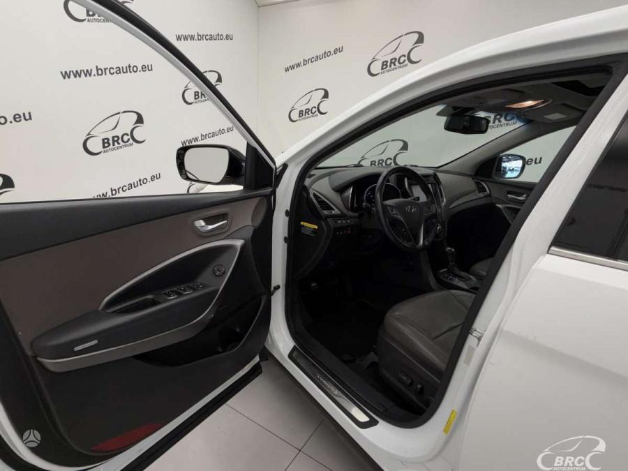 Balts Hyundai Santa Fe 2013 Viļņa, ar dzinēja tilpumu 2.36 L un nobraukumu 146 tūkst. km par 6500 €, foto 23 vietnē AUTOMOTO.COM.LV